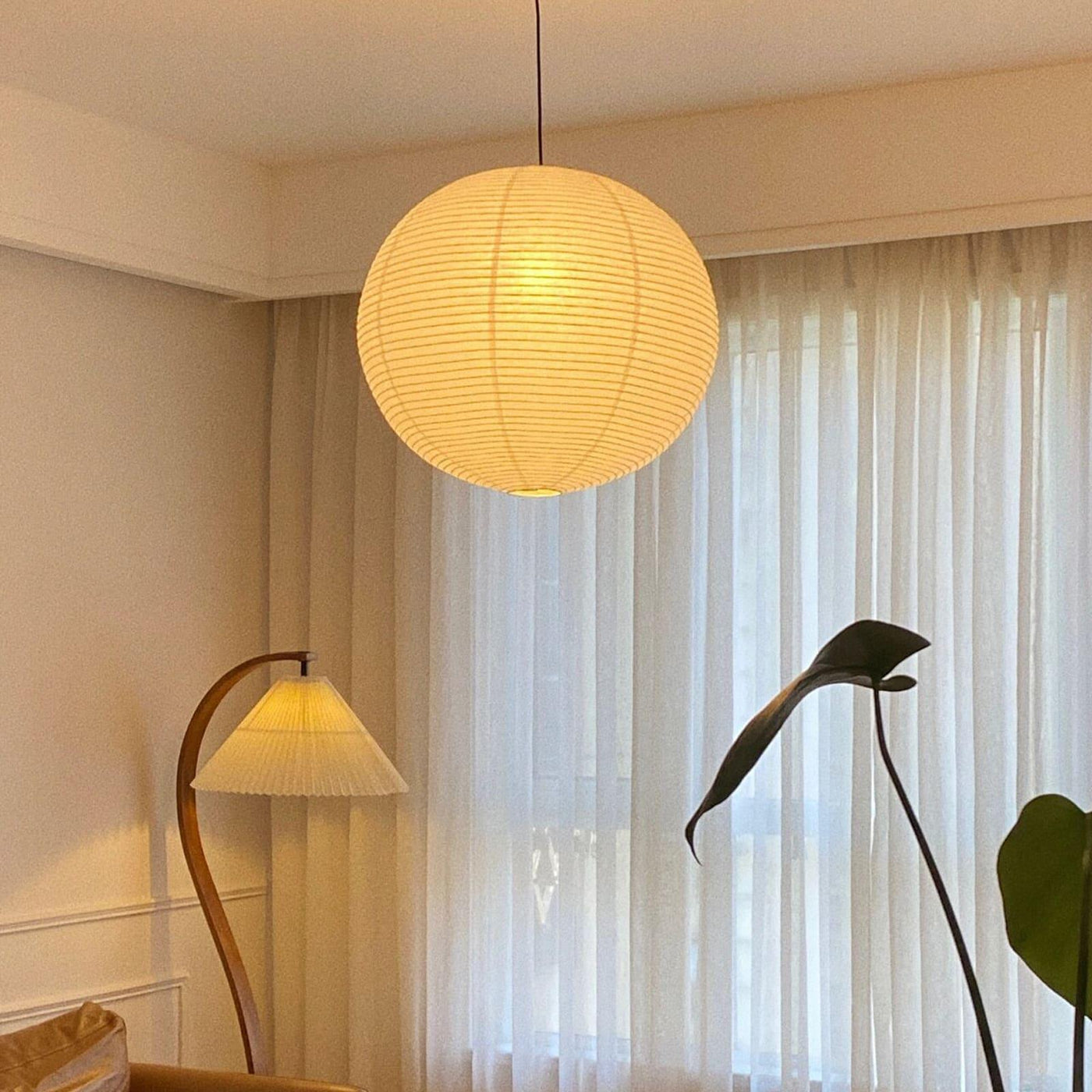 Akari Spherical Pendant Light - Vinlighting