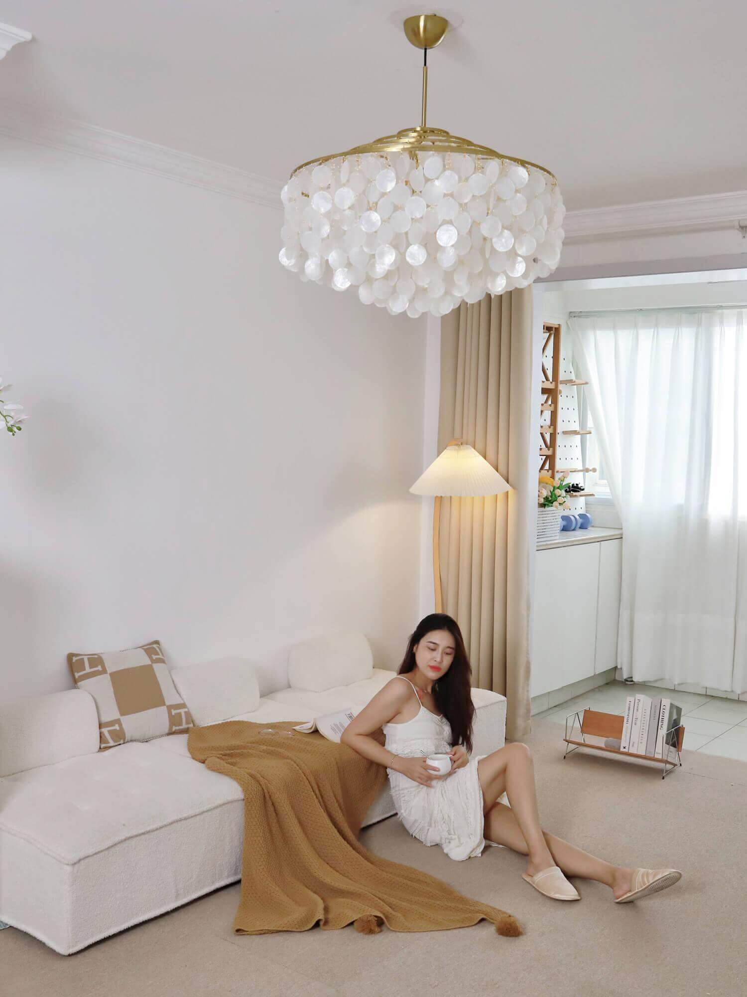 Sea-shell FUN DM Suspension Lamp | Chrome & Shell Disc Lighting ...